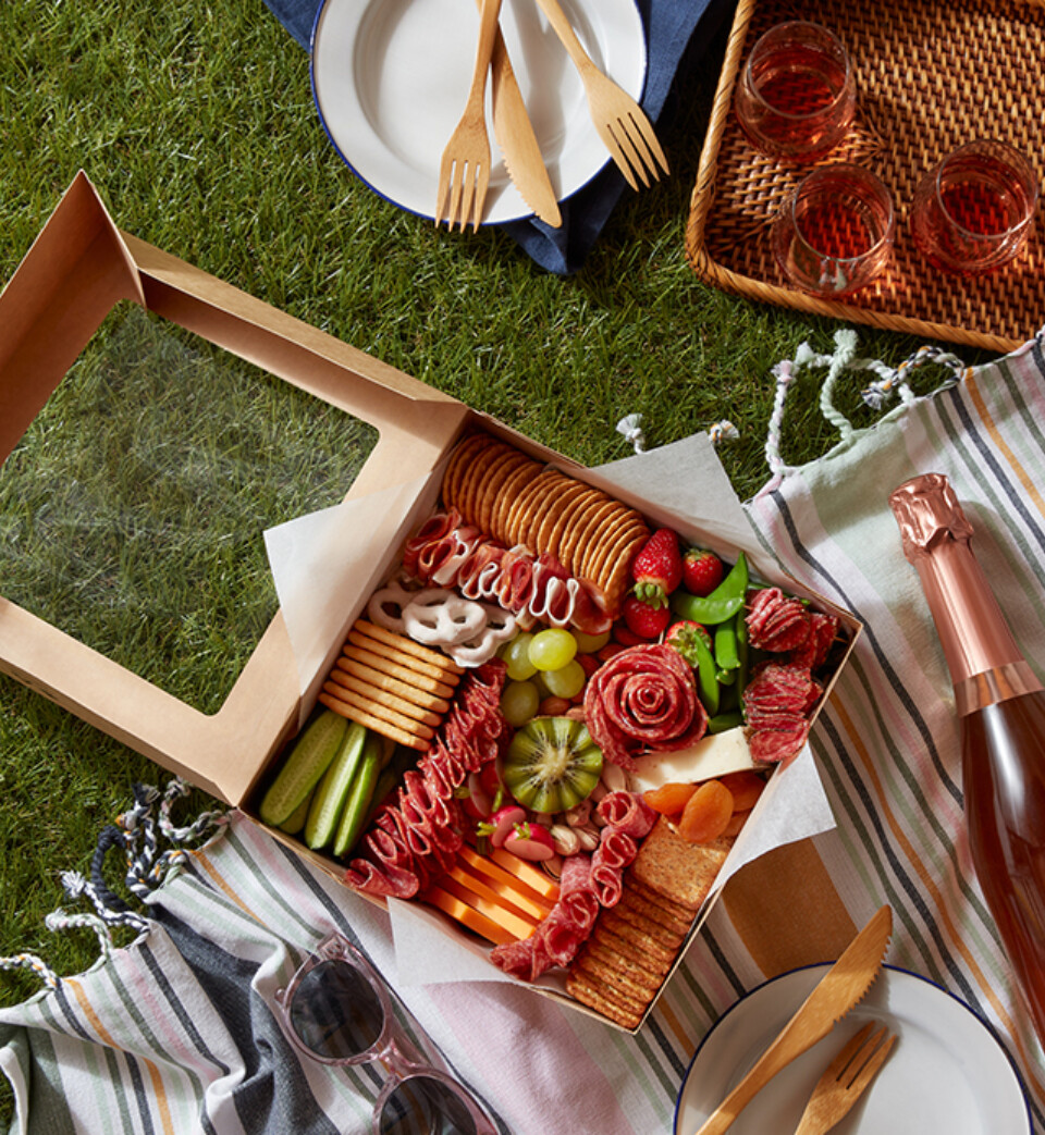 Charcuterie Grazing Box - Pillers